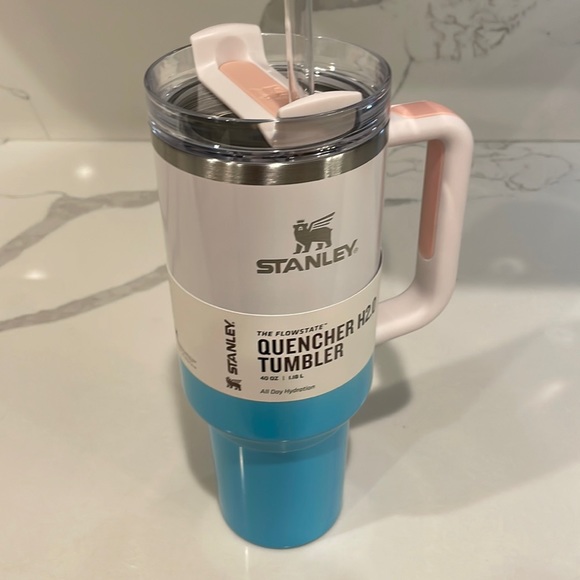 Stanley | Dining | Stanley Pool Ombre Blue Pink 4 Oz H20 Flowstate ...